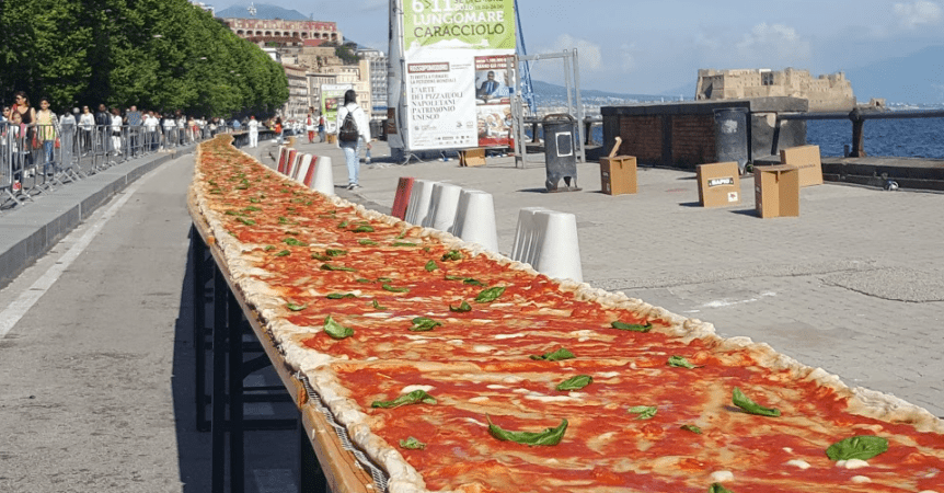 Pizzafest in Naples Italy - The World's Largest celebration of pizza ...