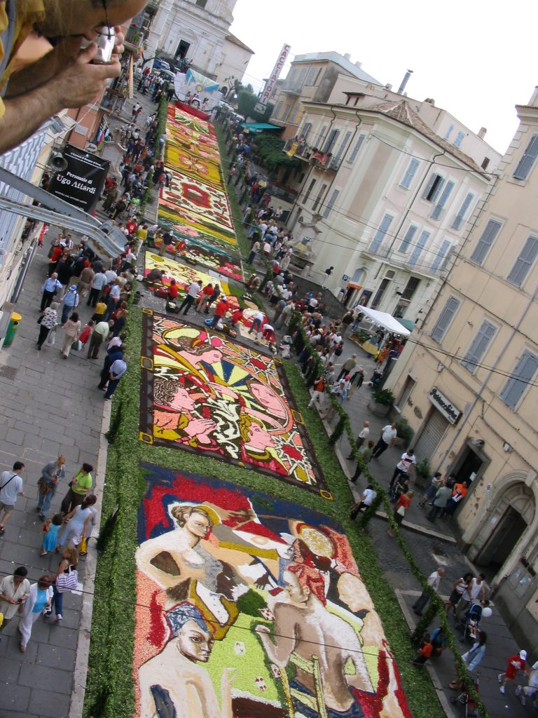 Infiorata - Life in Italy