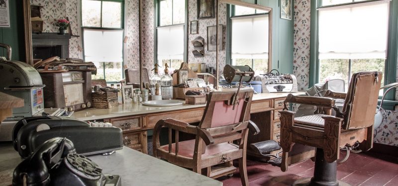 Oldest Barber in the World - Life in Italy