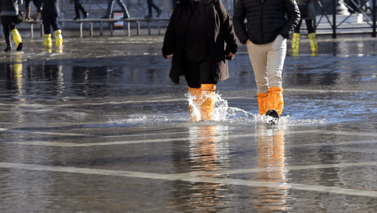 Venice is drowning: why is Venice sinking?- Venice Canals - Life in Italy